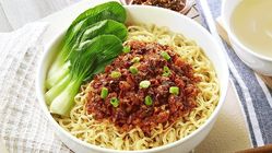 6 Bakmi Paling Enak di Bandung, dari yang Legendaris hingga yang Halal ...