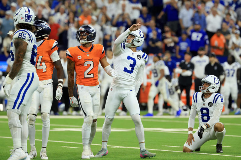 Studs and duds from Broncos' 29-28 loss to Colts