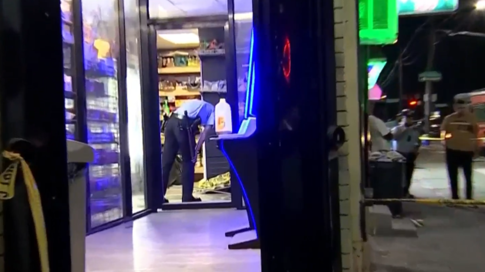 Corner store employee shot in face during Frankford robbery