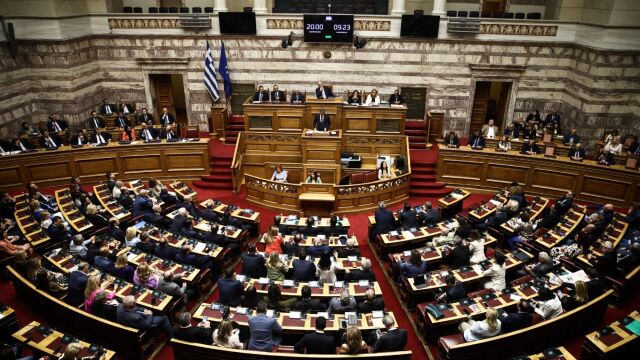 Βουλή: Έντεκα υπουργεία απαντούν στο ΠΑΣΟΚ αν υπάρχουν καταλογισμοί από ...