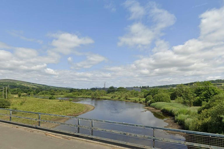 Major search of West Dunbartonshire river for missing man continues for ...
