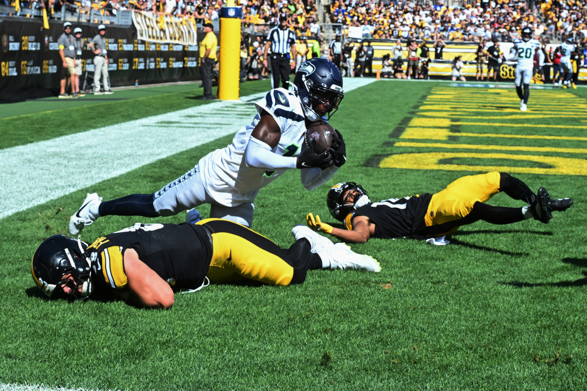 Steelers WR Calvin Austin III explains why he caused Aaron Rodgers to ...