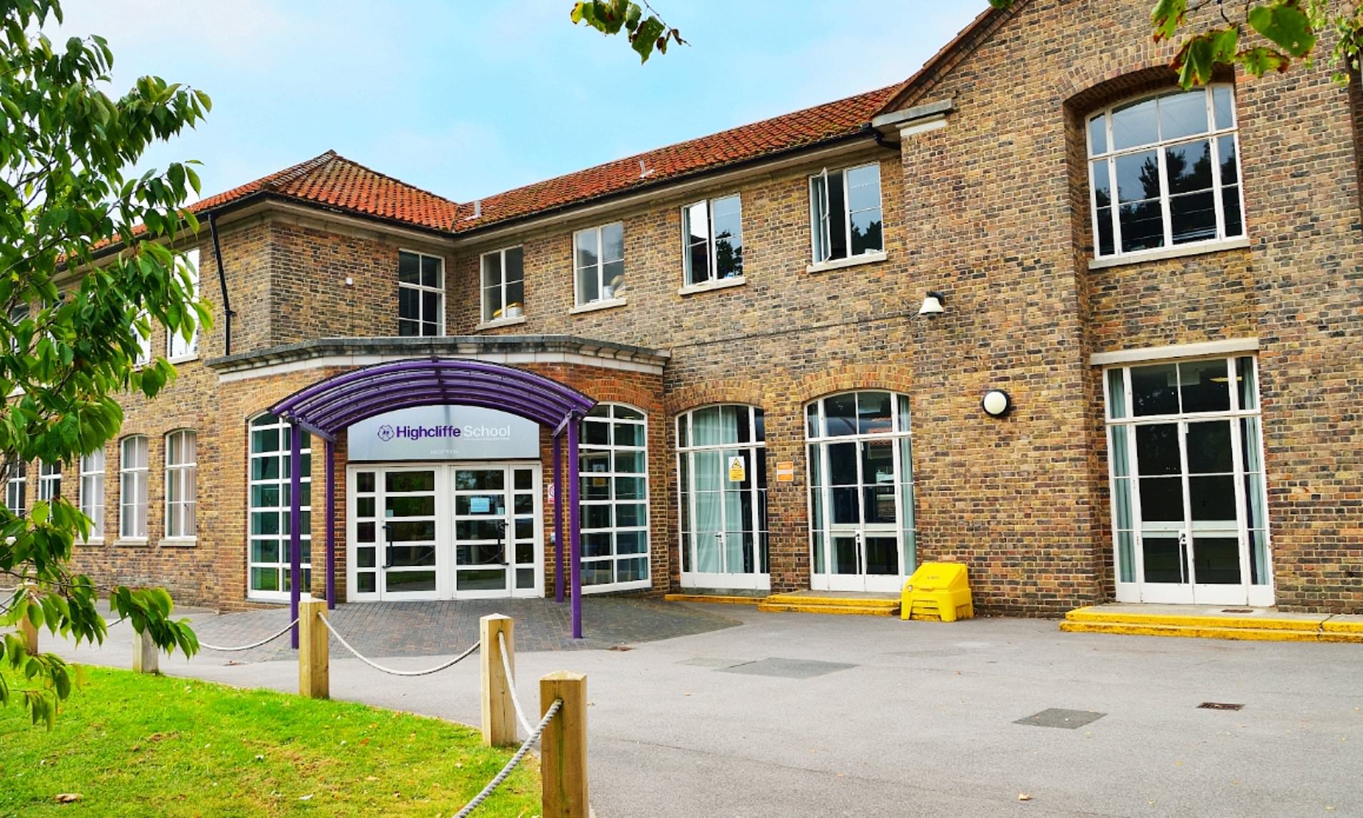 Head teacher forced to deny school is letting pupils identify as ...