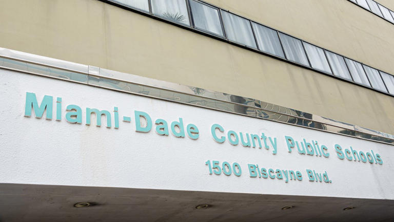 WLRN pushes back on claims made in recent Miami-Dade Schools lawsuit