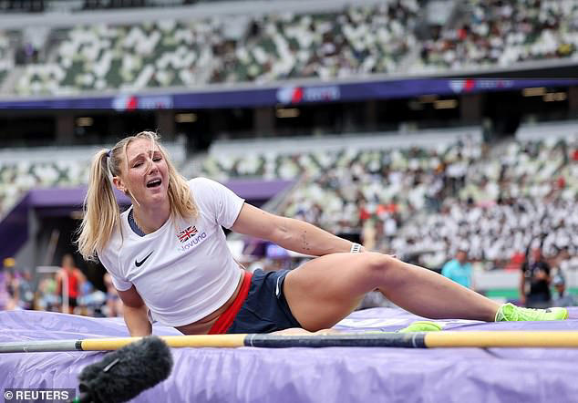 Tears for Britain's World Championship gold hope: Molly Caudrey leaves ...