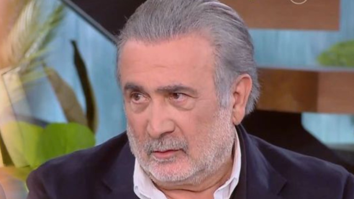 Λαζόπουλος: Η δυσαρέσκεια με τα άρθρα για το γάμο της κόρης του – «Δεν ...