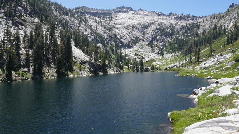 Nestled North Of Redding Is A Hidden Alpine Lake With Rugged Peaks ...