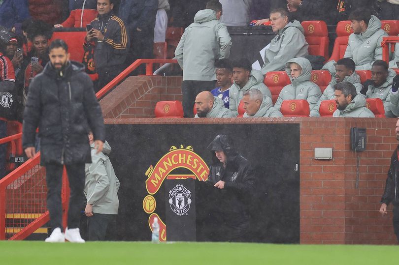 Alejandro Garnacho's response to taunt at Old Trafford and fan clash ...