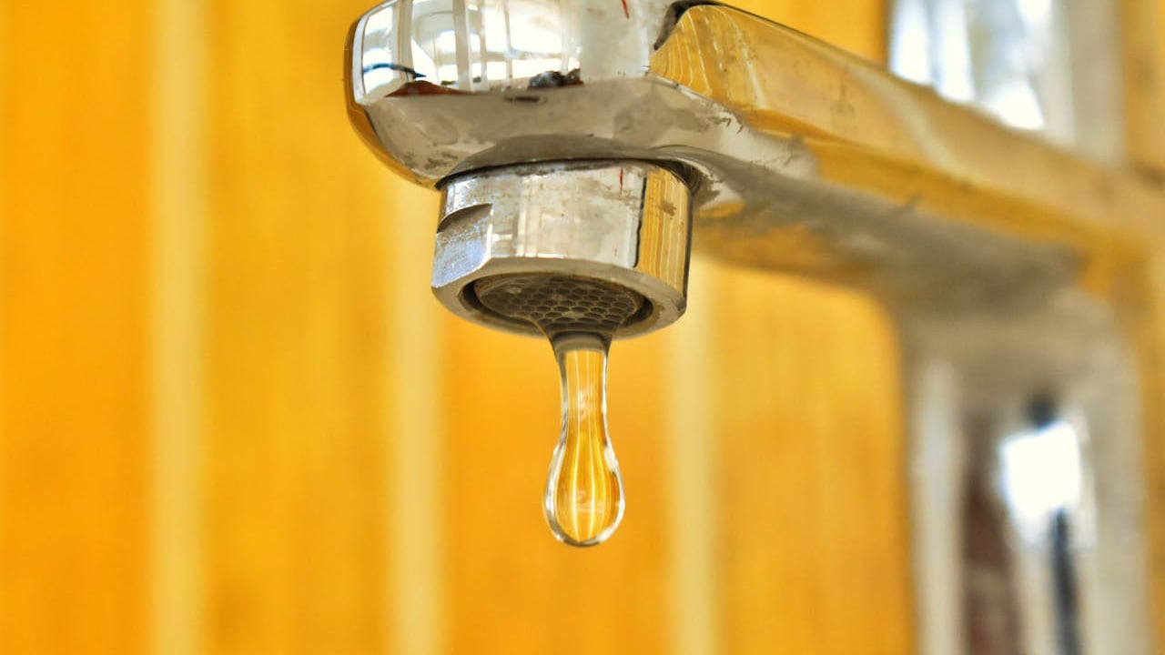 10 small fixes that cut my water bill by $40