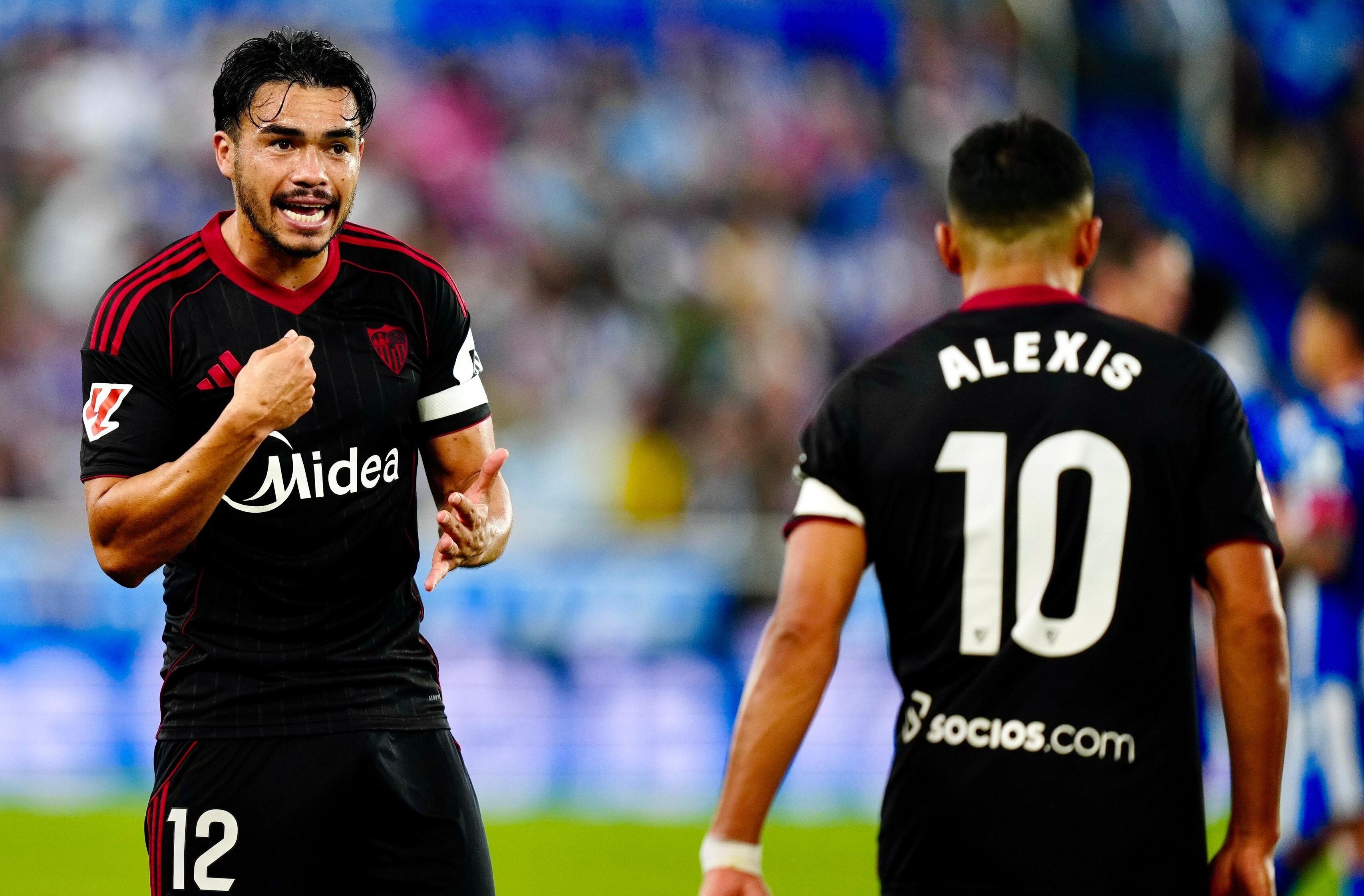“Ponte feliz...”: la alocada celebración entre Gabriel Suazo y Alexis Sánchez por la victoria ...