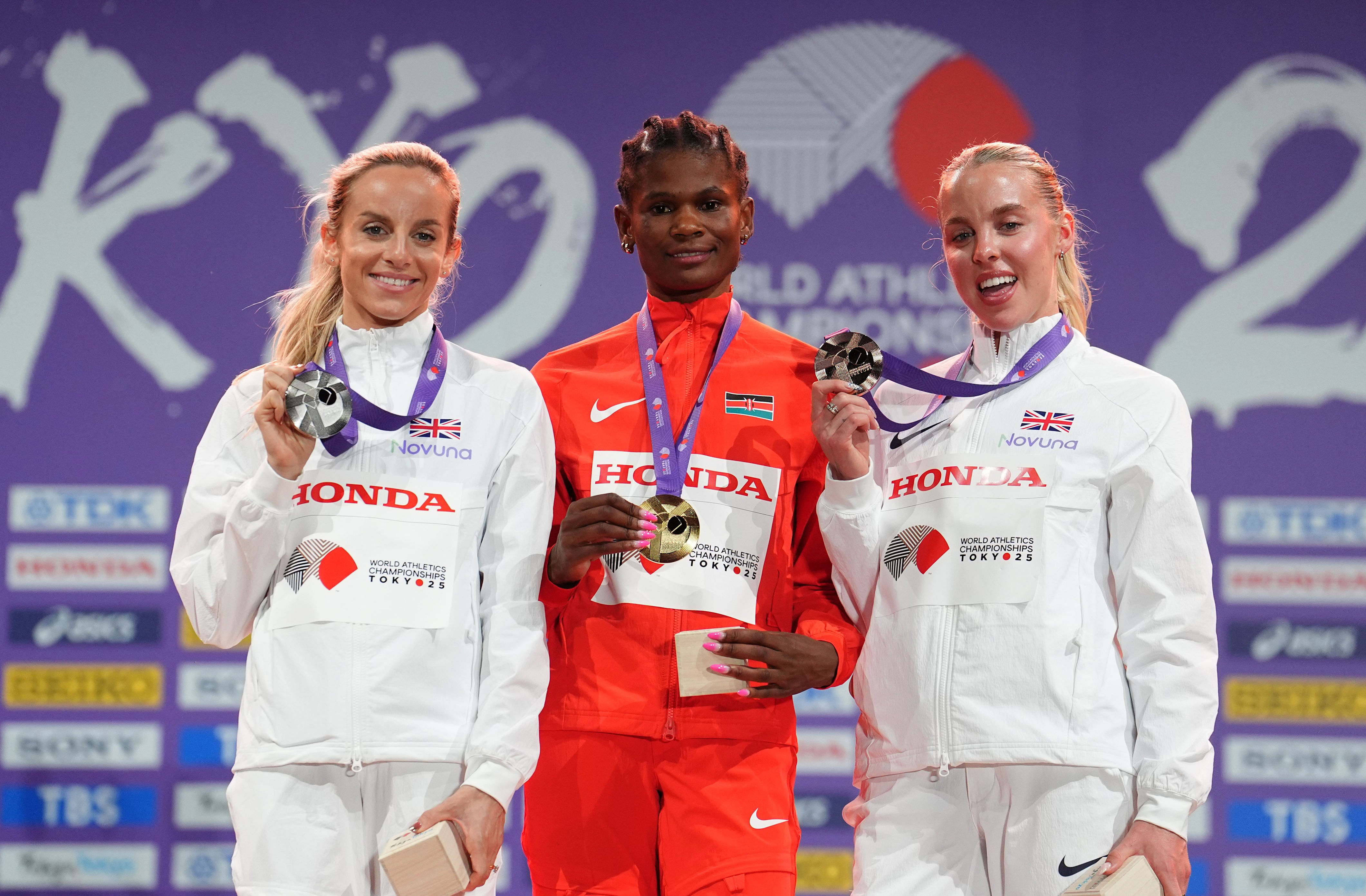Georgia Hunter Bell delighted to beat roommate Keely Hodgkinson at ...