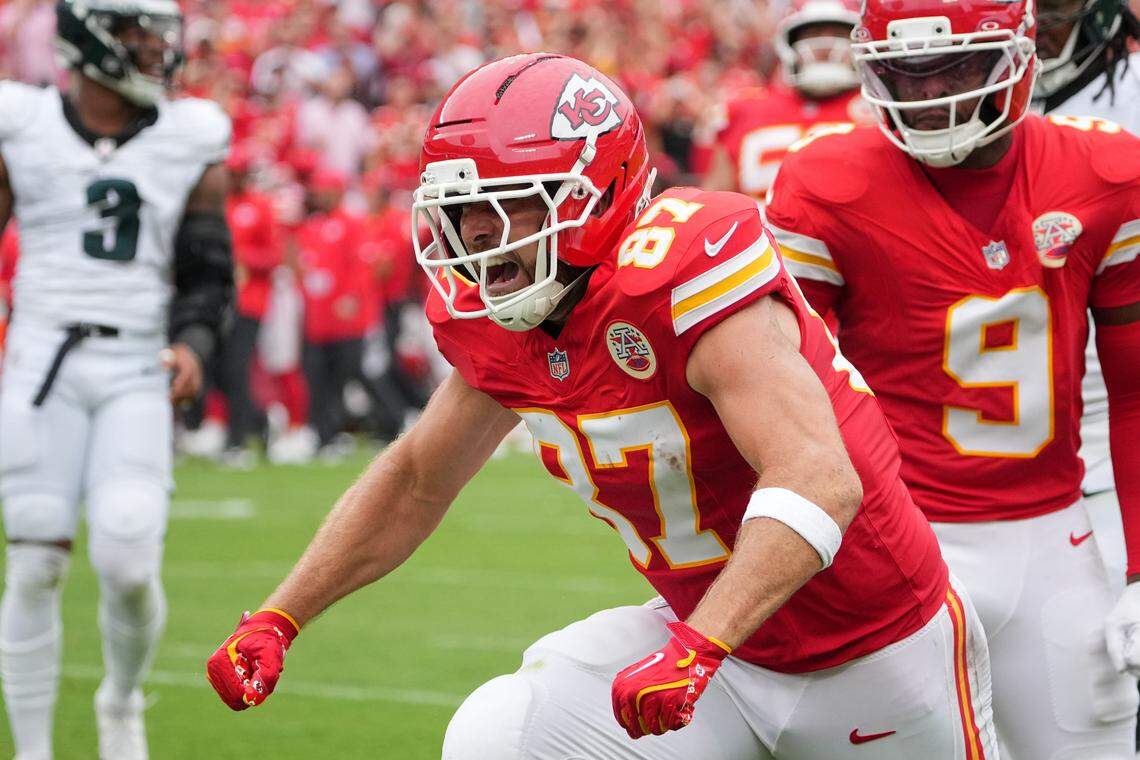 KC Chiefs' Travis Kelce fined by the NFL for obscene gesture vs. the Eagles