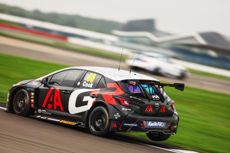 BTCC Silverstone: Osborne breaks duck as Sutton trims points gap to Ingram