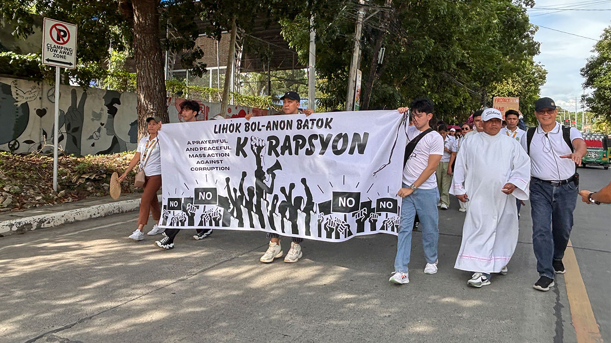 4,000 Boholanos rally vs corruption on Martial Law anniversary