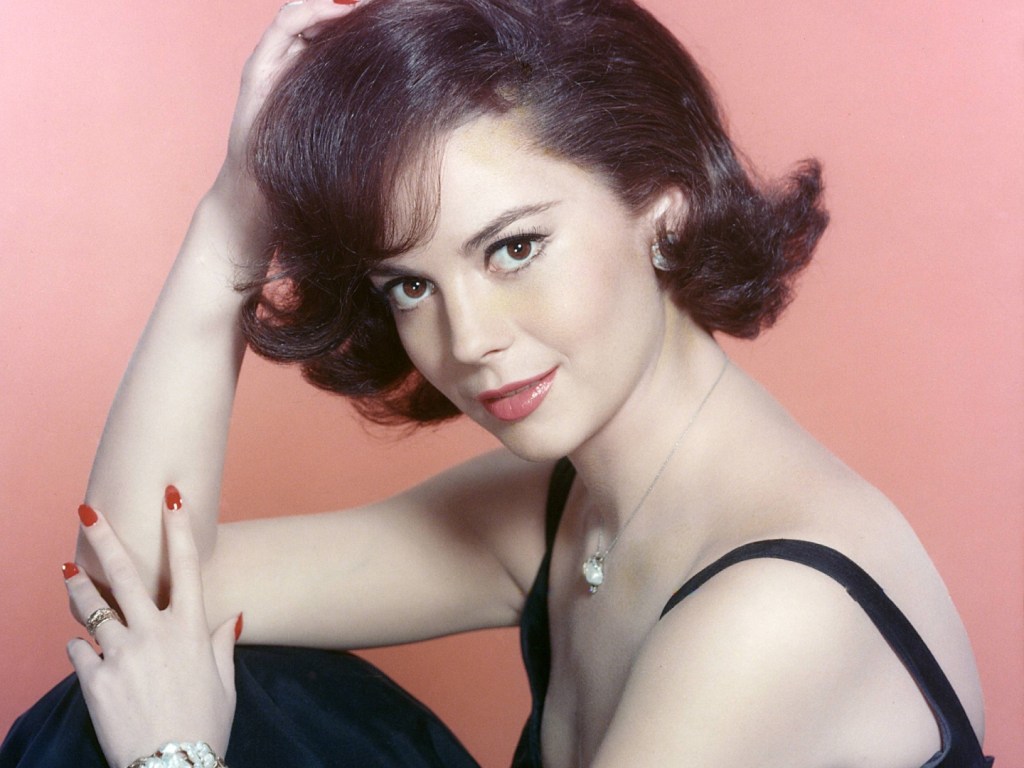 Natalie Wood's Lookalike Granddaughter Clover's Modeling Debut Paid ...