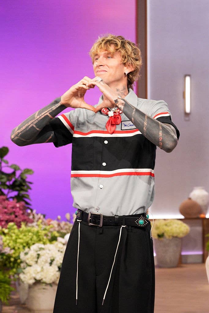 Machine Gun Kelly Explained Why He Got That Massive Blackout Tattoo ...