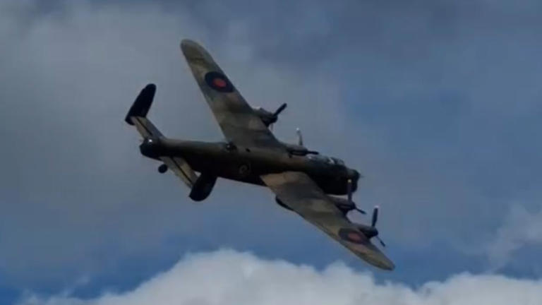 Fantastic footage shows Northamptonshire Lancaster Bomber flypast - RAF ...