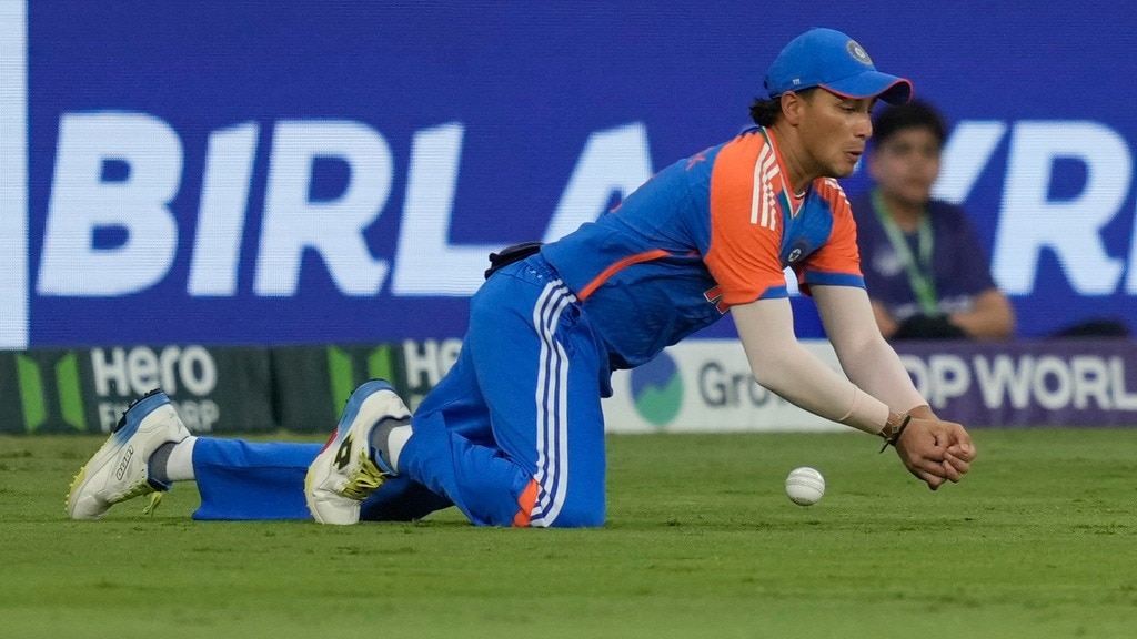 Horror fielding show? India drop 3 catches against Pakistan in Super 4 ...