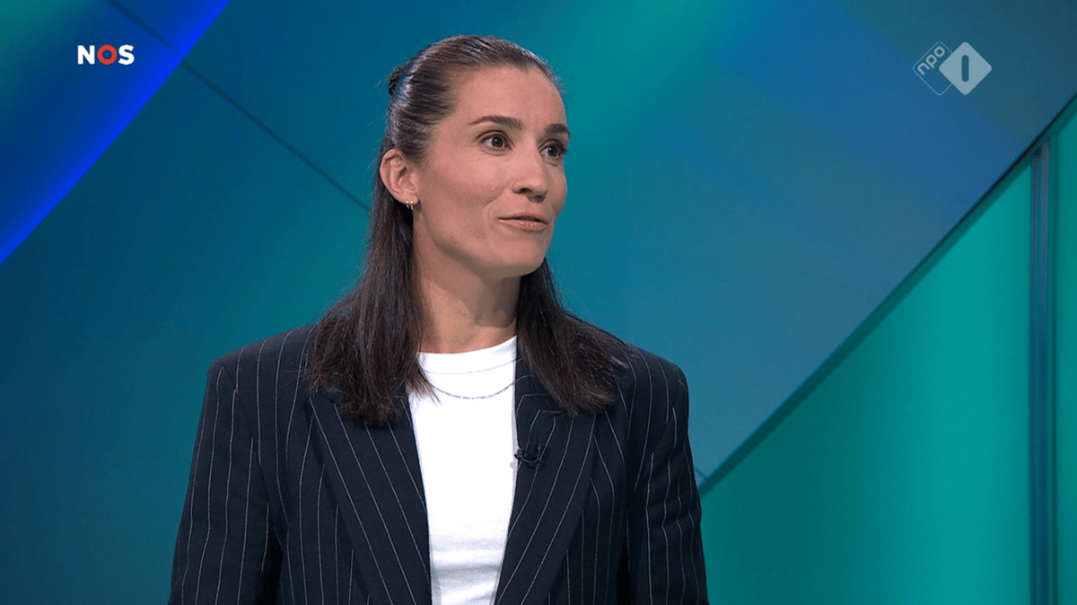 Leonne Stentler ziet één man het verschil maken bij PSV-Ajax: 'Bracht ...