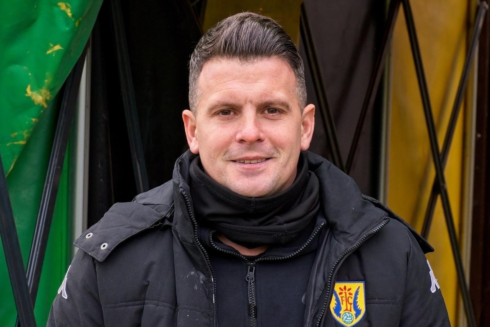 Dean Cox resigns as Lancing FC boss