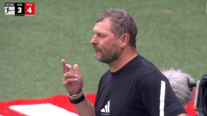 Baumgart wütet und fliegt: Zeigt der Union-Coach hier den Mittelfinger?