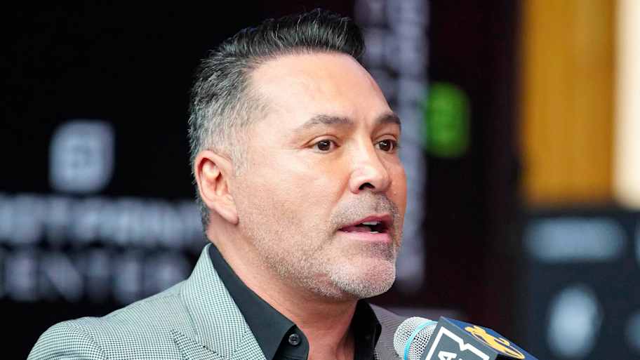 Oscar De La Hoya Names 'Superior' Fighter Between Terence Crawford And ...