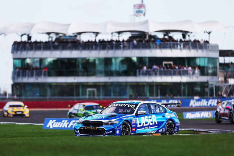 BTCC Silverstone: Osborne breaks duck as Sutton trims points gap to Ingram