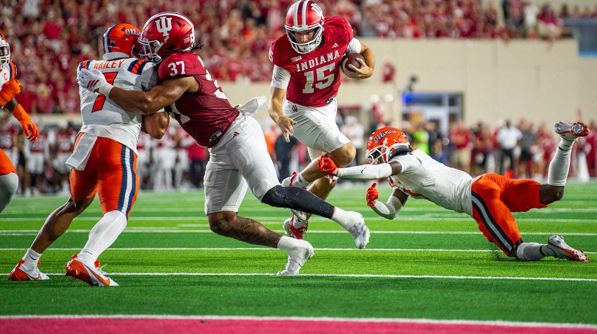 Indiana’s Fernando Mendoza joins club with Williams, Stroud, Burrow ...