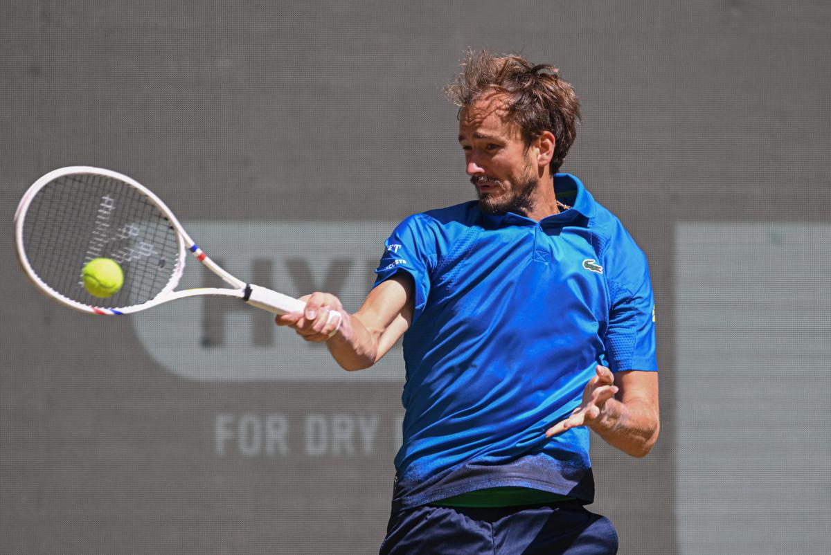 Medvedev sorpreso da Wu nei quarti di finale a Hangzhou