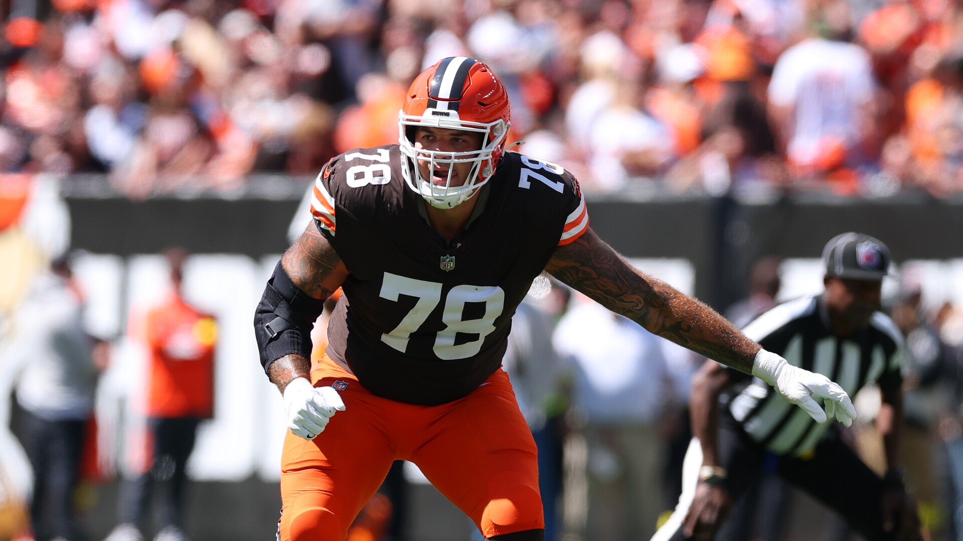 Jack Conklin questionable, Mike Hall out for Week 4