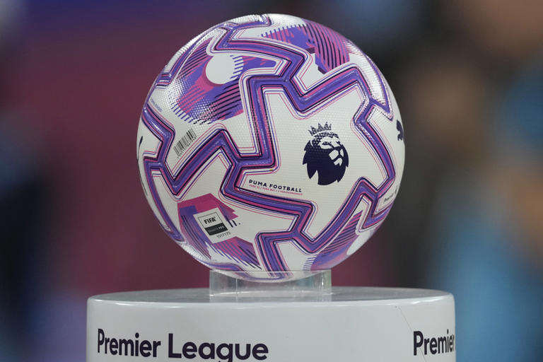 Crystal Palace zvítězil 2:1 nad Fulhamem a ovládl londýnské derby