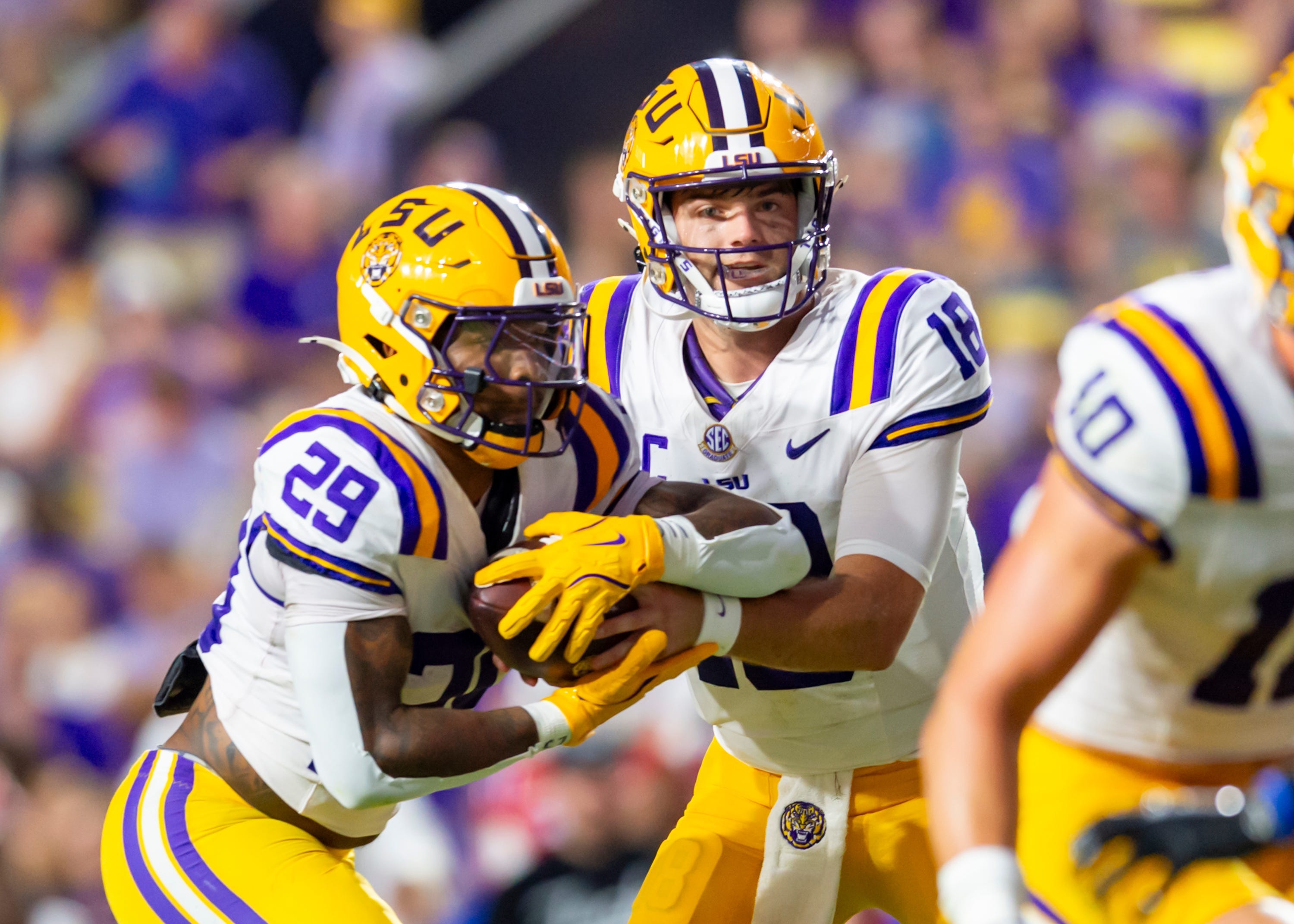 LSU's Brian Kelly provides injury update on Tigers' star running back