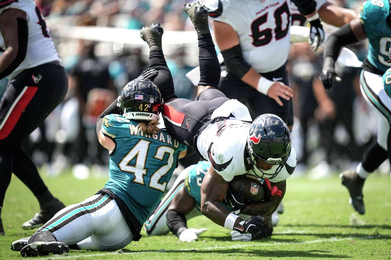 Texans at Jaguars updates: Jacksonville takes late lead