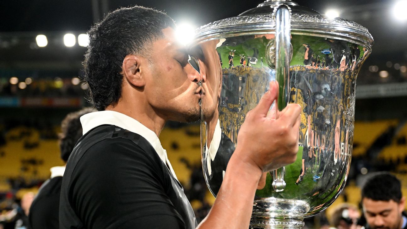 Everything you need to know about the Bledisloe Cup