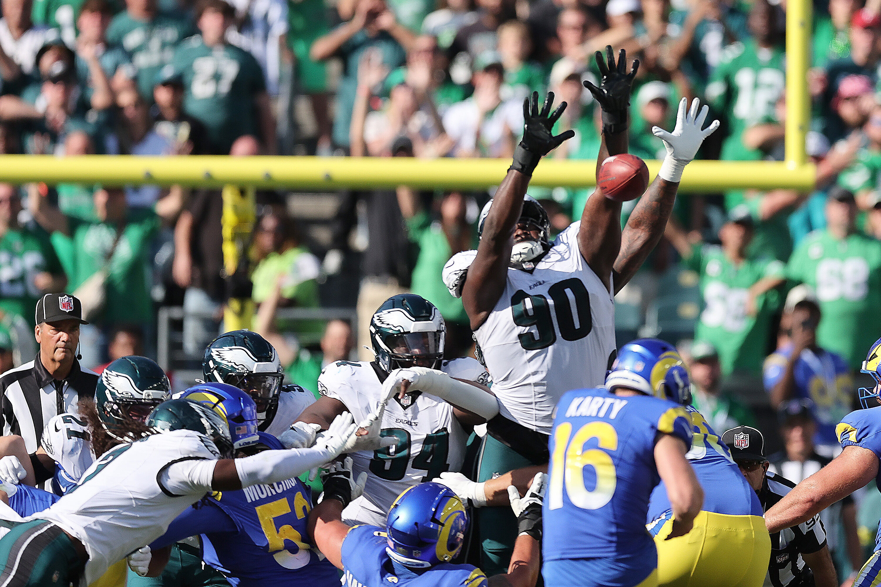 Eagles shock the Rams as Jordan Davis returns second blocked field goal ...