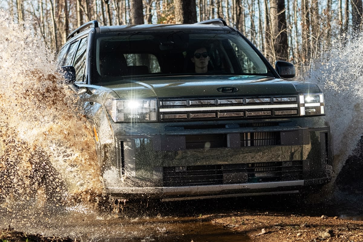 Hyundai's Driving Fun on Off-Road! New SUV Challenge for Toyota 4Runner ...