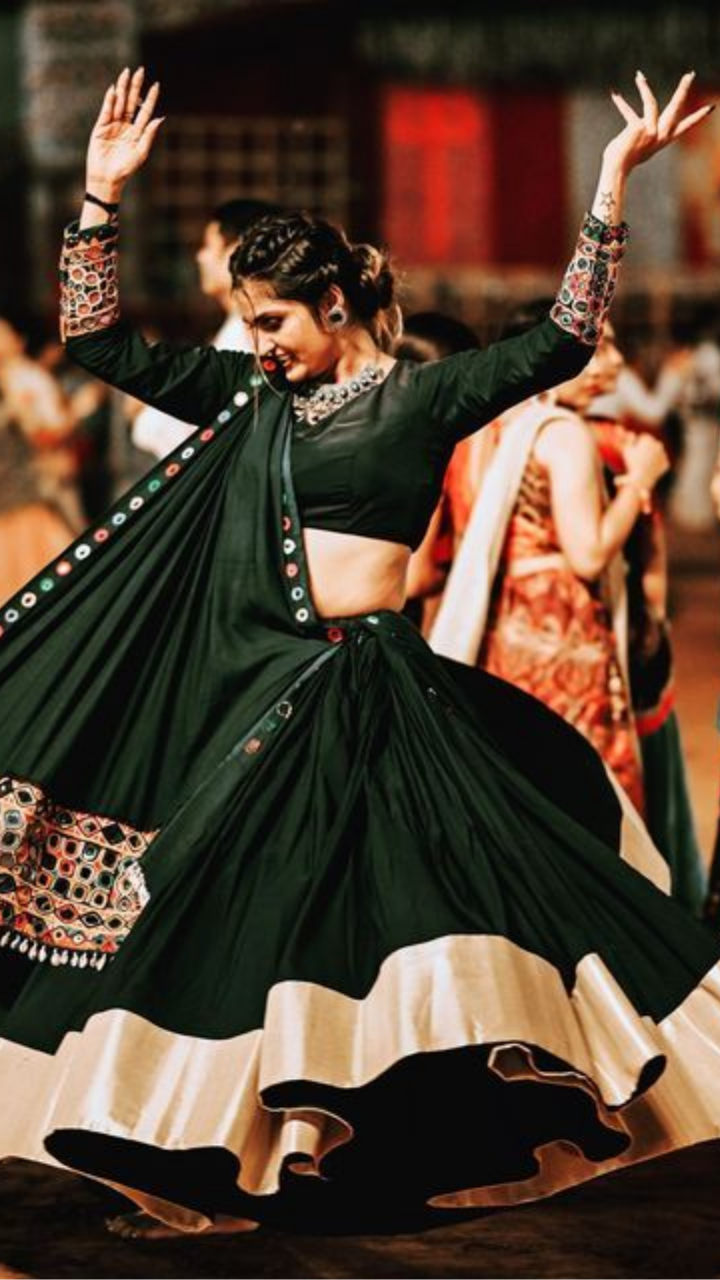 Navratri colours 2025: What to wear on each day of the festival