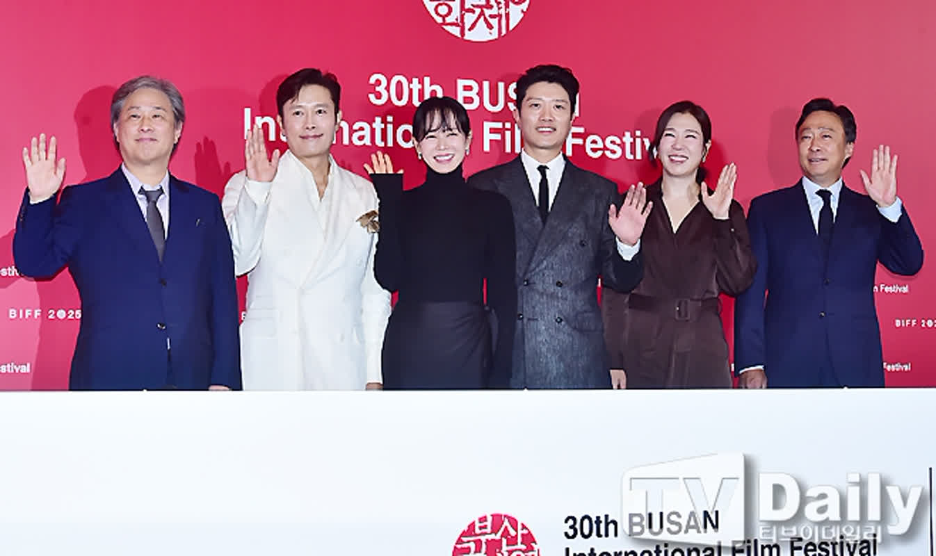 박찬욱 신작ㆍ세계 영화인들과 함께 빛난 30주년…사과 없는 지각 논란은 옥에 티 [30th BIFF 중간결산]