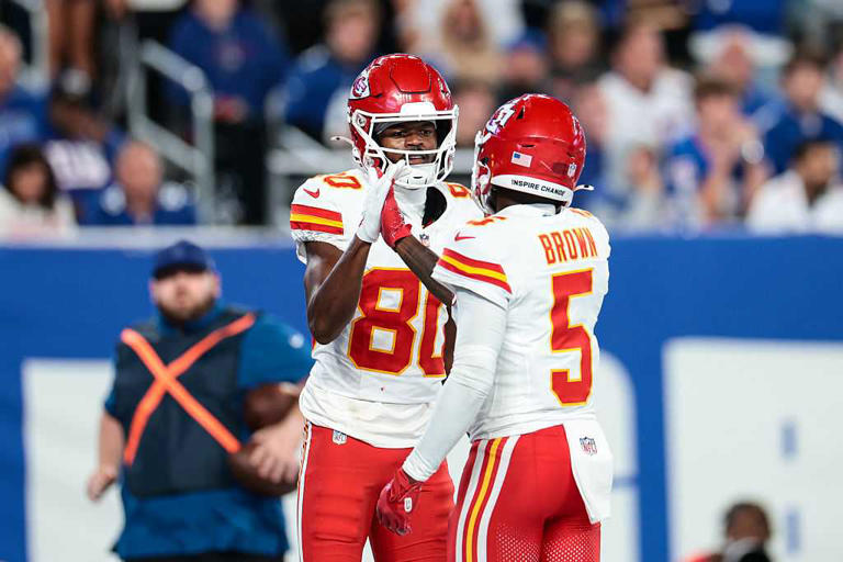 Chiefs defeat Giants 22-9 behind Mahomes, defense in Sunday Night ...
