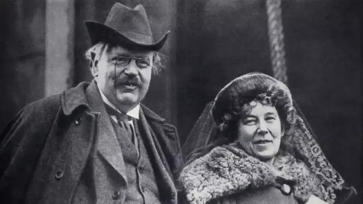 La ciudad catalana donde Chesterton vio su primer semáforo: lo ...
