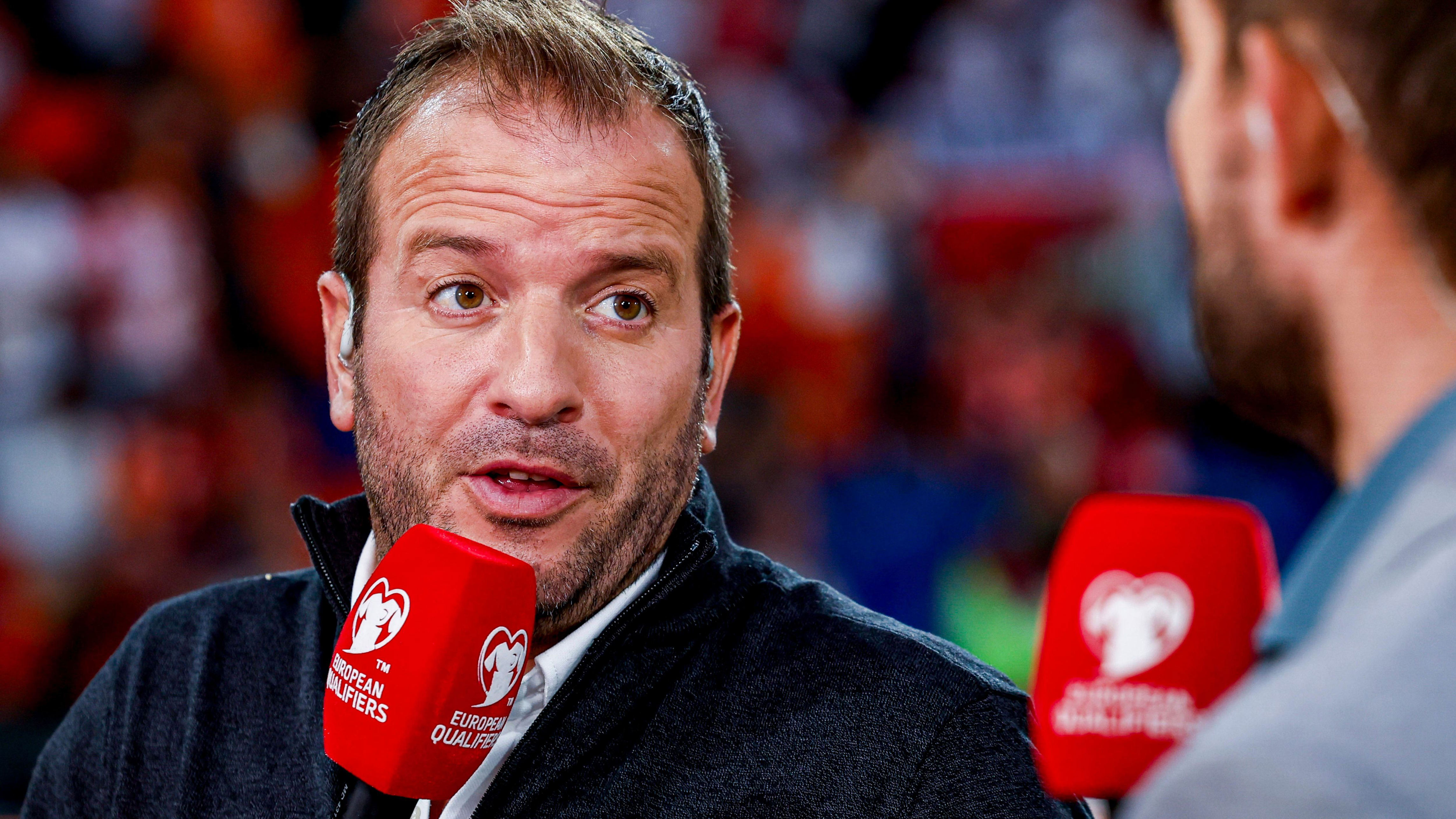 Ajax moet supporters teleurstellen met bericht over Rafael van der Vaart