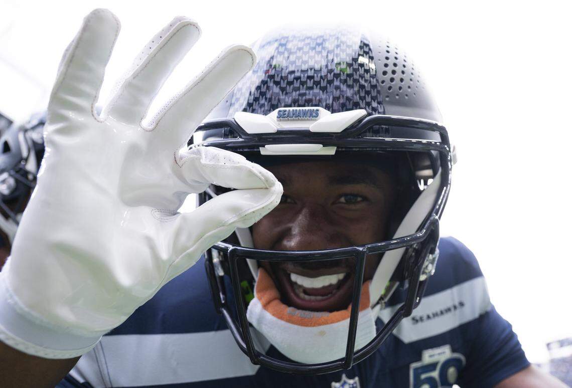 Bad Seahawks news on Tory Horton, good on Josh Jones for SF, Charles ...