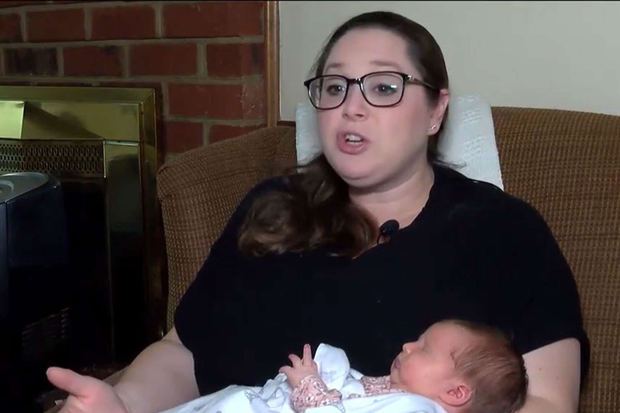 Woman Gave Birth to Her 3rd Child, but Says She Didn't Even Know She ...