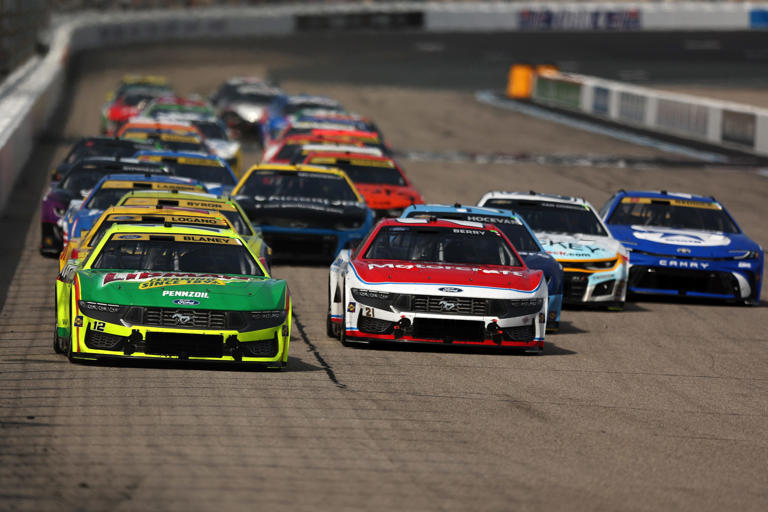 NASCAR results | Full finishing order of Mobil 1 301 playoff race at ...