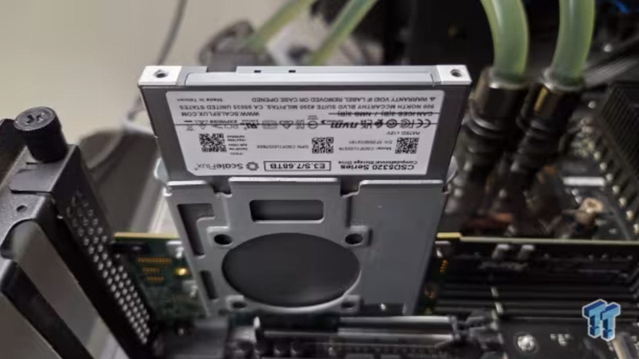 'Like nothing else out there': Scaleflux's extraordinary SSD compresses ...