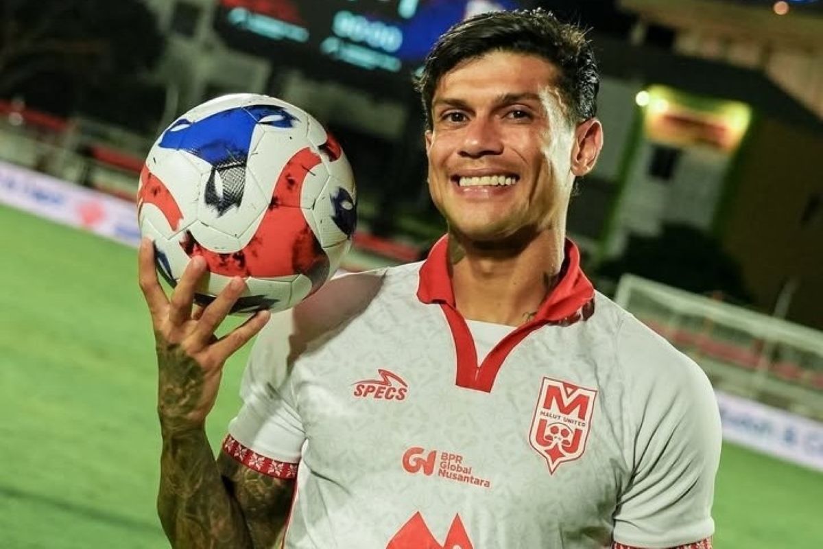 Ciro Alves Buktikan Belum Habis! Cetak Hattrick dan Kembali Masuk ...