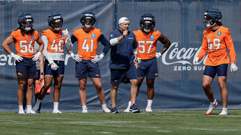 Sean Payton Reveals Why Broncos Put ILB Dre Greenlaw on IR