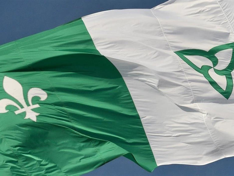 50 ans du drapeau franco-ontarien : la naissance d’un symbole identitaire