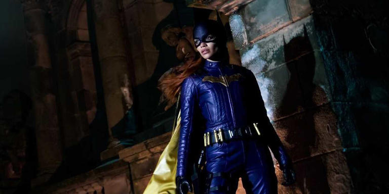 DC officially confirms Batgirl's design for Batman's new appearance