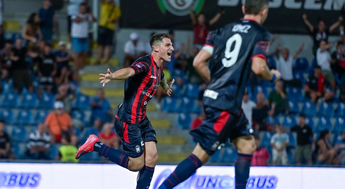 Cargnelutti simbolo della combattività del nuovo Crotone